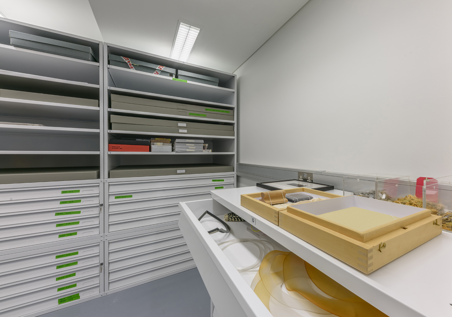 Plan Chests and Drawers